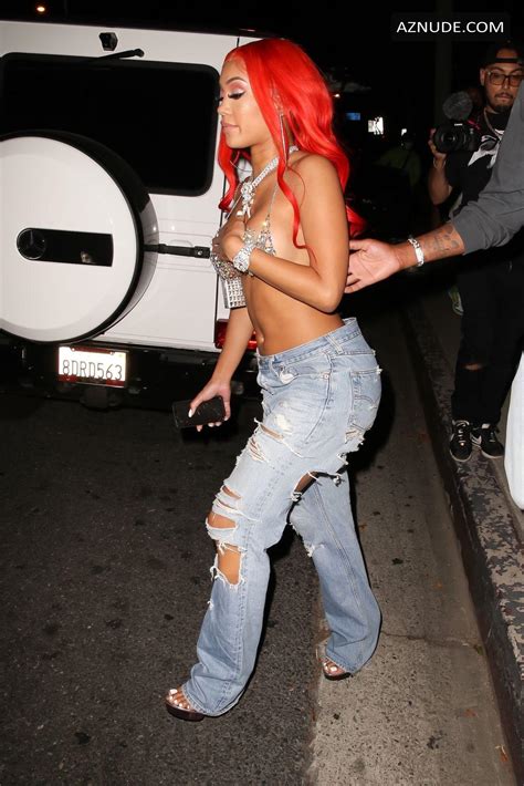 Saweetie And Quavo Leaving Dinner With Friends At Boa Steakhouse In