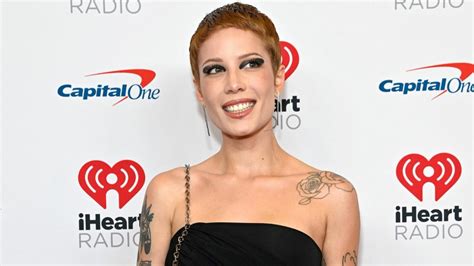 Halsey Teases New Music In 2024 I Have A Lot To Say Iheart