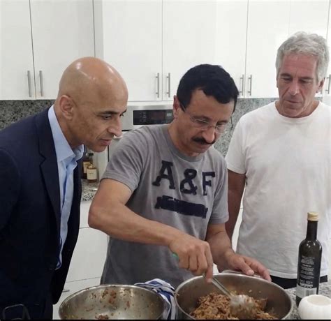 حقيقة لا يمكن إنكارها النظام التركي نظام علماني متشدد، لكن أردوغان لم