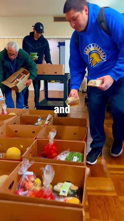 Serving Others Is A Privilege Giveback Begenerous Entrepreneur Community Cult Helpout