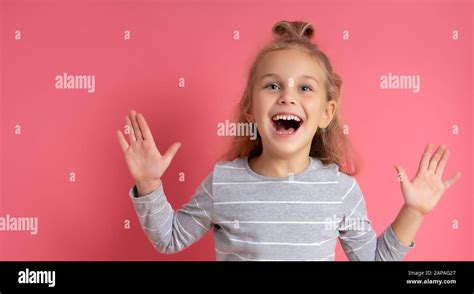 Freudiger Ausdruck Stockfotos Und Bilder Kaufen Alamy