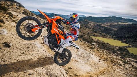Why The Ktm 390 Enduro Is The Perfect Blend Of On Road And Off Road Riding