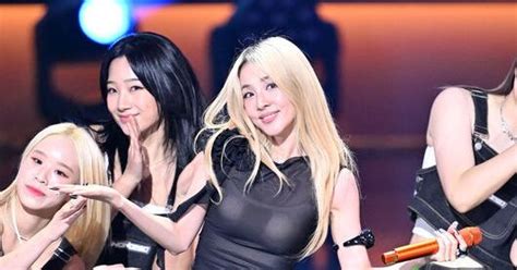 사진 산다라박상큼한 축하무대 조선비즈