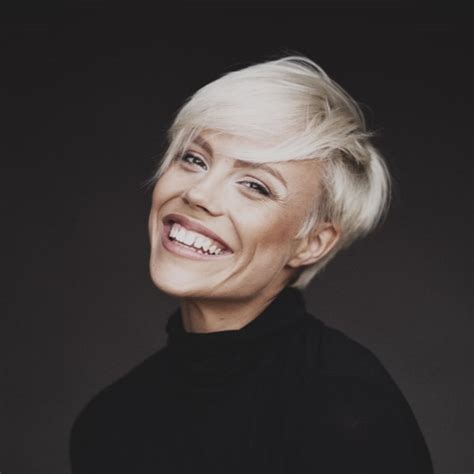 Miriam Bettermann Tourismuskauffrau Tui Reisecenter Xing