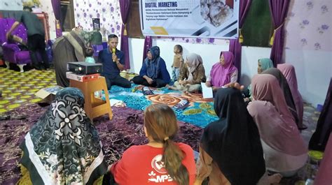 Akademisi Dkv Universitas Igm Bagikan Tips Penerapan Digital Marketing Kepada Pelaku Umkm