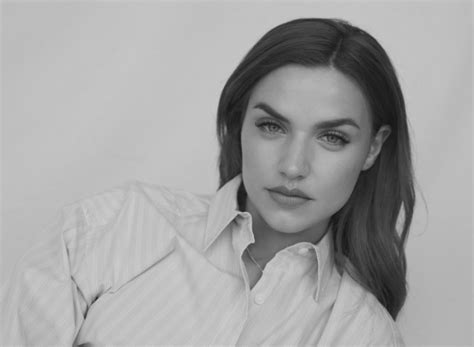 Zvijezda Netflixove Serije Mirela Balić Dolazi Na 16 Off