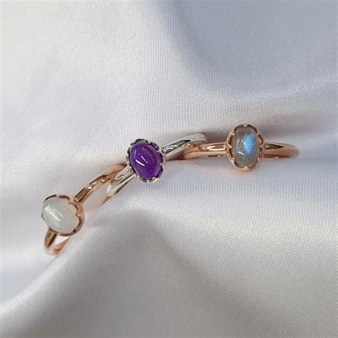 다이애나쥬얼리 레브라도 자수정 문스톤 오벌 캐보션 왕관 원석 반지