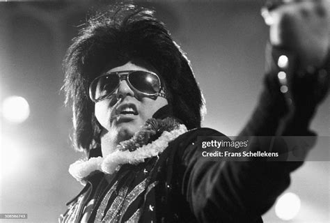 Gregg Tortell Performs With Dread Zeppelin At The Paradiso On 29th