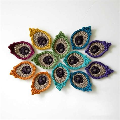 Knit A Gorgeous Peacock Inspired Tail With This Pattern