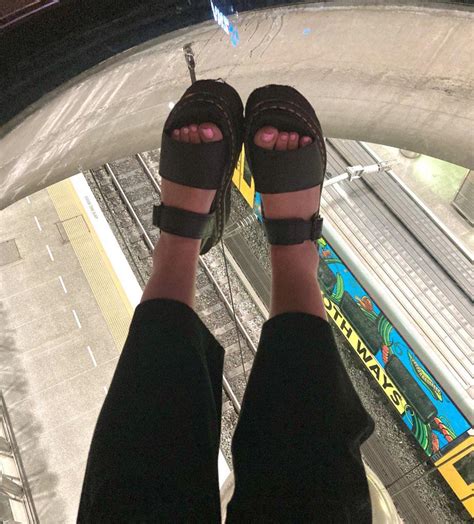 Stoping Trying To Resist My Pretty Feet Give In Itll Feel So Good To