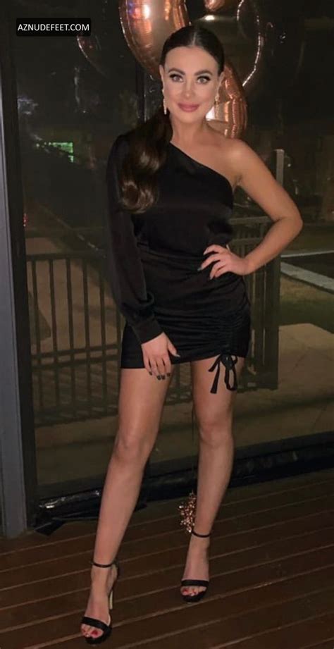 Bronte Schofield Feet Aznudefeet