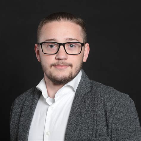 Christian Hanika Disponent Avag Holding Se Xing