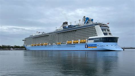 Young And Overpacked Youngandoverpacked Profile Pinterest