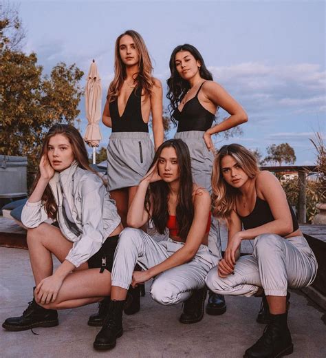 Hannah Meloche On Instagram 𝗙𝗟𝗔𝗦𝗛back To La Last Weekend ” Group