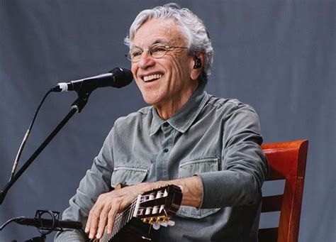 Live Caetano Veloso Cantor Celebra 78 Anos Com Show On Line