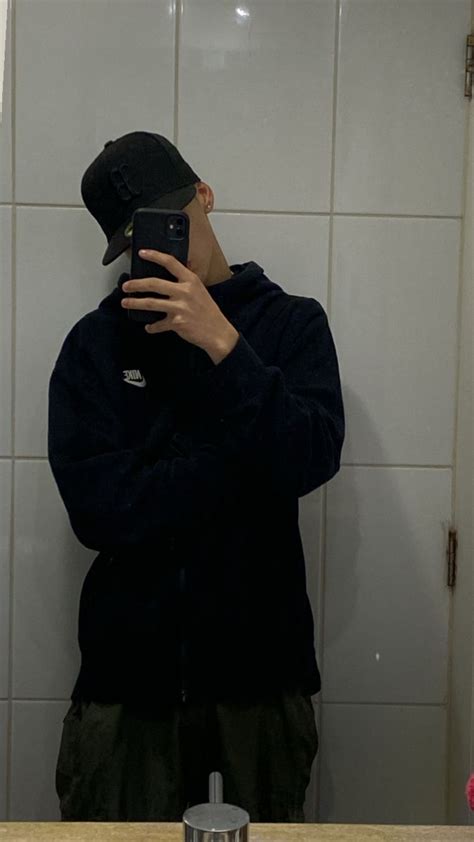 Pin By Arturo Escamilla On Ofts Photography Poses For Men Mens Photoshoot Poses Best Poses