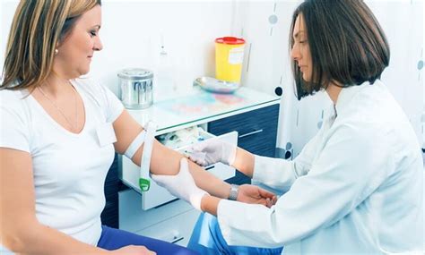 Apa Itu Phlebotomist