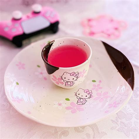 Hello Kitty Mino Cherry Blossom Cup Elbenwald