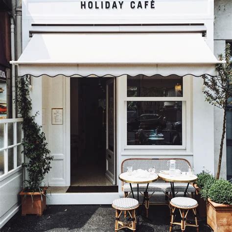 Le Magazine Holiday Et Son Café บ้าน บ้านหรู ตกแต่งภายใน