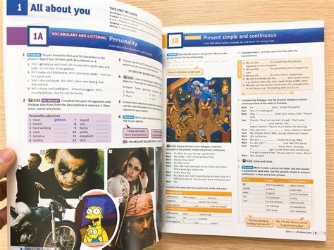 Giáo Trình Solution Pre Intermediate Bản 2nd Edition 2 Cuốn Sách