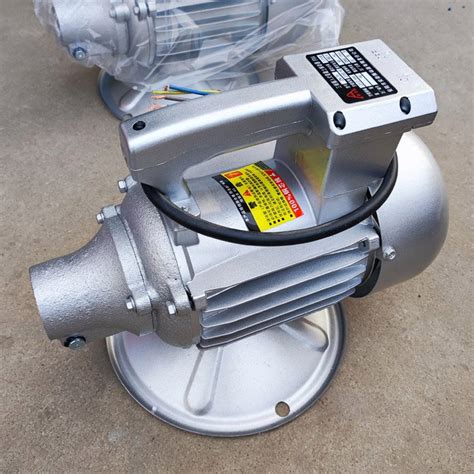 Zn90插入式混凝土振动器 三相电压380v功率22kw振动棒电机震动器 产品关键词三相振动棒电机价格混凝土振动器zn90振动棒电机