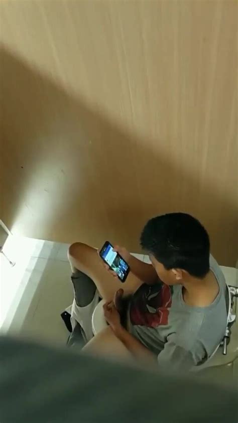 Asia Jerk Off Toilet Spy Cum 1 Video 2