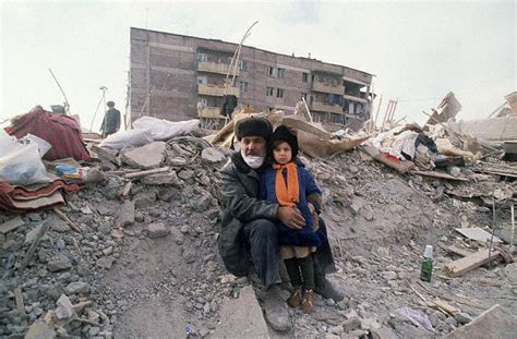 Calendarul Zilei 35 De Ani De La Cutremurul Devastator Din Armenia