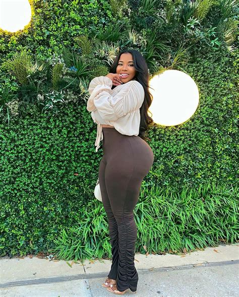 Brianna Francisco Bio Wiki Quick Facts Age Height Weight