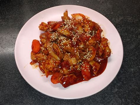 Stir Fried Spicy Pork Jaeyook Bokeum 제육볶음 Yori Hey