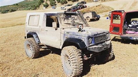 Off Road Adventure With Suzuki Samurai Autos