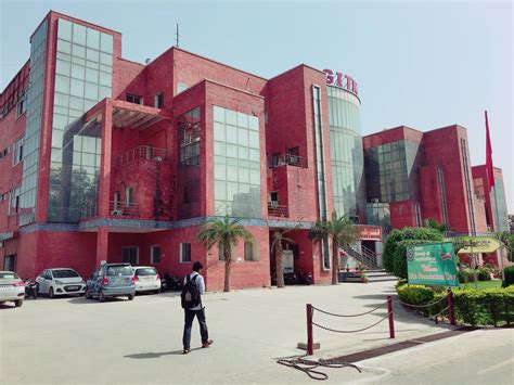Gitm Lucknow Genuine Reviews On Placements Courses Faculty And Facilities
