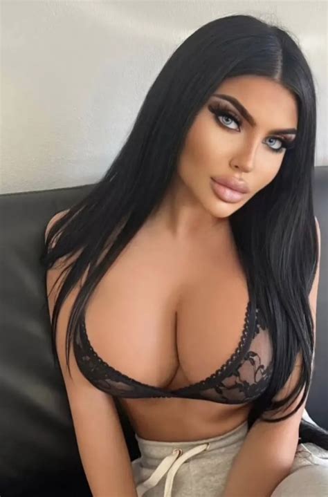 Post Fantastic Plastic Boobs Tumblr Tumbex