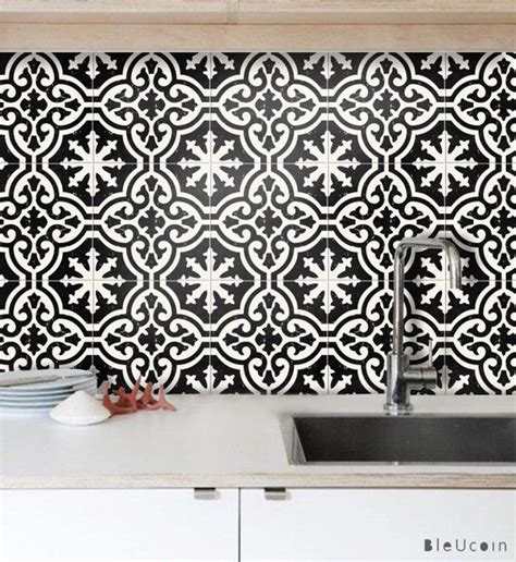 Fossil Kitchen Backsplashes