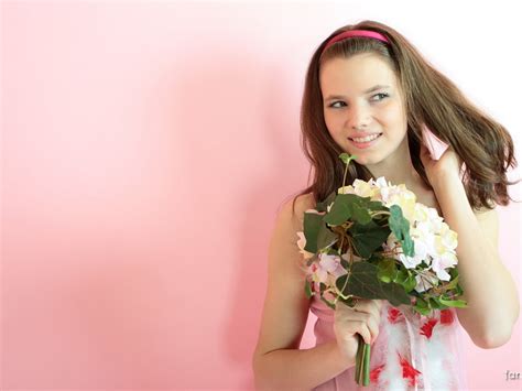 Sandra Orlow Sandra Orlow By Sandra Orlow On Dribbble ・sandra Orlow 16 3 55x720p ・sandra