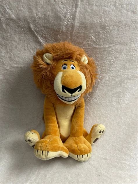 Dreamworks Madagascar 14and Inch Alex The Lion Soft Plush Toy Teddies