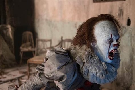 Pennywise With Sharp Teeth Wallpapers Wallpaper Cave