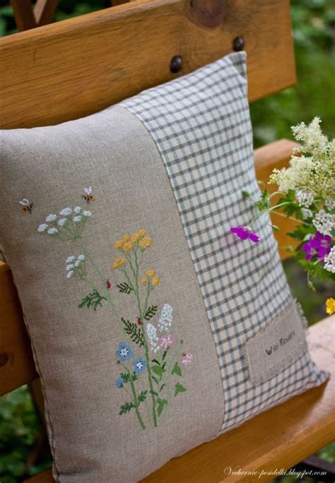Полевые цветы / Wild flowers - Вечерние посиделки - Bella De. | Cushion ...