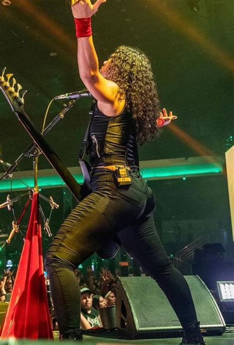 Fernanda Lira Rmetalboners