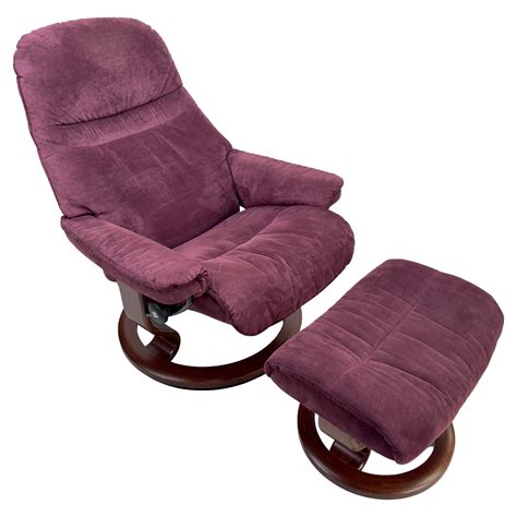 Ekornes Stressless Reclining Lounge Chair And Ottoman For Sale At 1stdibs