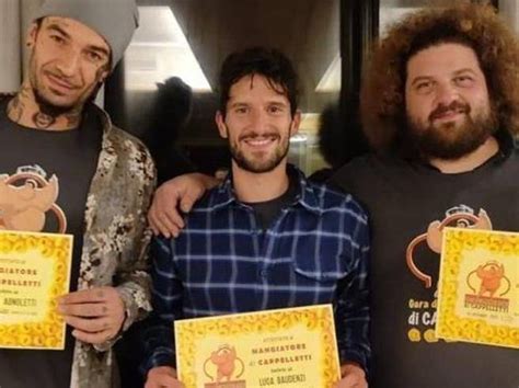 Luca Gaudenzi è Il Re Dei Mangiatori Di Cappelletti Ne Mangia 460 E