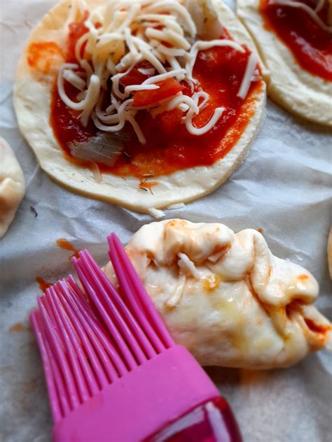 Mini Calzone Met Witloof Tomaatvulling Homemade Homegrown By Bianca