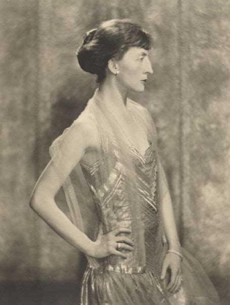 Clare Eames Pictures Clare Eames Photo Gallery 2024