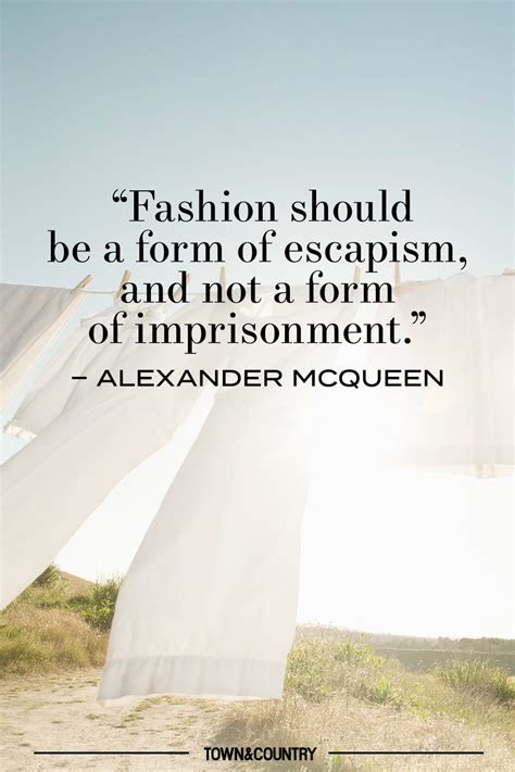 20 Famous Fashion Quotes 2022 Quotes From Fashion Icons