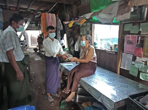 သဲကုန်းမြို့နယ်တွင် အသက် ၈၅ နှစ်အထက် သက်ကြီးဘိုးဘွား များအား လူမှုရေးပင