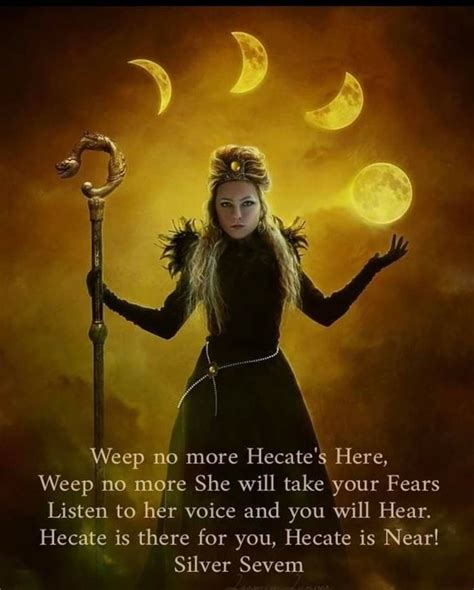 Embrace The Comforting Presence Of Hecate This Moon Cycle Buch Der