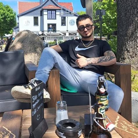 Sabaz Kemal Sabazkemal • Threads Say More