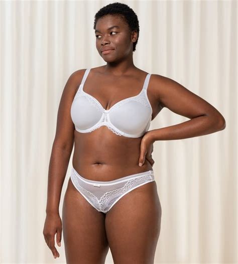 Triumph Beauty Full Darling 65f Bol