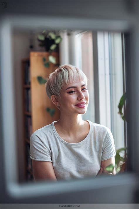 20 Effortless Messy Pixie Haircut Styles For A Carefree Vibe