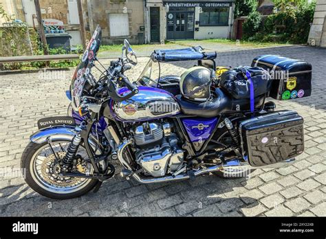 Royal Enfield 650 Interceptor Motor Cycle And Sidecar Neuvy Saint