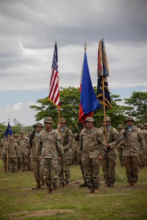Dvids Images 1 21 Gimlets Uncasing Of The Colors Ceremony Image 7 Of 9